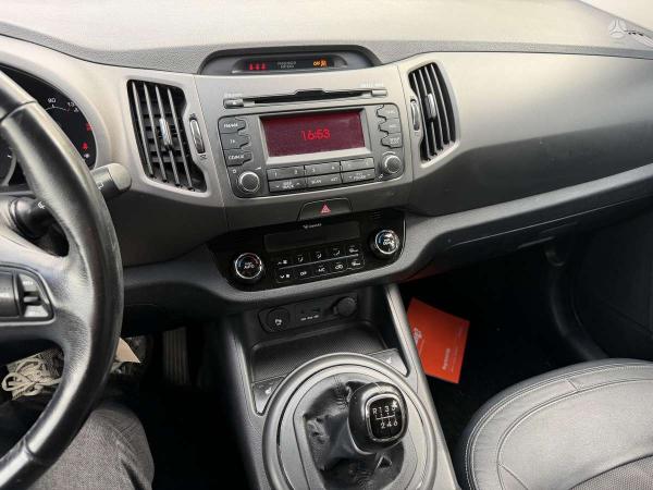 Melns Kia Sportage 2012 Marijampole, ar dzinēja tilpumu 1.59 L un nobraukumu 169 tūkst. km par 4850 €, foto 9 vietnē AUTOMOTO.COM.LV
