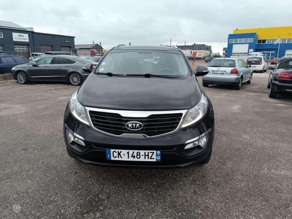 Черный Киа Sportage 2012 в Плунге, объемом двигателя 1.69 л и пробегом 243 тыс. км за 5700 €, фото 1 на AUTOMOTO.COM.LV