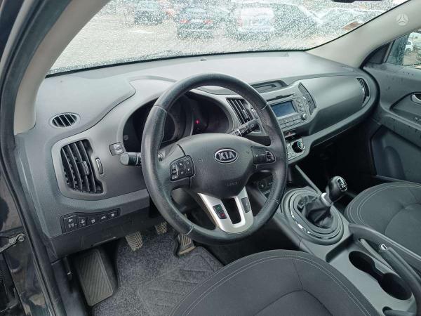 Черный Киа Sportage 2012 в Плунге, объемом двигателя 1.69 л и пробегом 243 тыс. км за 5700 €, фото 8 на AUTOMOTO.COM.LV