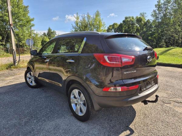 Черный Киа Sportage 2012 в Утена, объемом двигателя 2.00 л и пробегом 253 тыс. км за 7490 €, фото 4 на AUTOMOTO.COM.LV