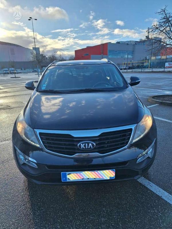 Melns Kia Sportage 2013 Panevēža, ar dzinēja tilpumu 1.69 L un nobraukumu 165 tūkst. km par 4650 €, foto 3 vietnē AUTOMOTO.COM.LV