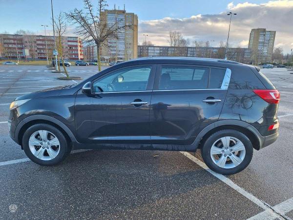 Melns Kia Sportage 2013 Panevēža, ar dzinēja tilpumu 1.69 L un nobraukumu 165 tūkst. km par 4650 €, foto 5 vietnē AUTOMOTO.COM.LV