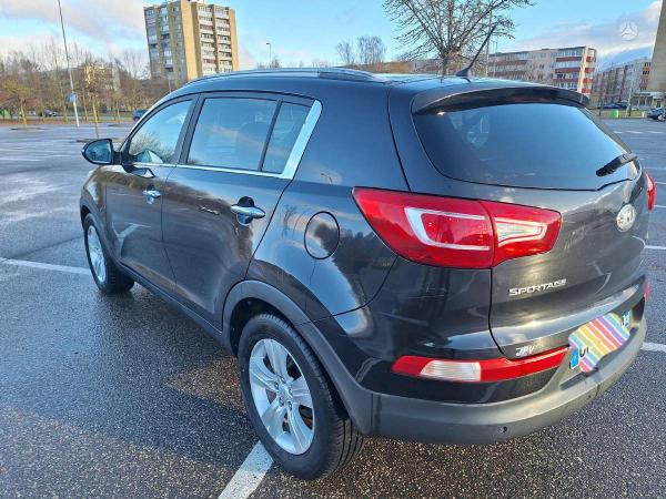 Melns Kia Sportage 2013 Panevēža, ar dzinēja tilpumu 1.69 L un nobraukumu 165 tūkst. km par 4650 €, foto 6 vietnē AUTOMOTO.COM.LV