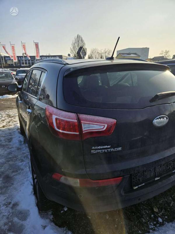 Черный Киа Sportage 2013 в Аникщяй, объемом двигателя 2.00 л и пробегом 116 тыс. км за 5900 €, фото 3 на AUTOMOTO.COM.LV