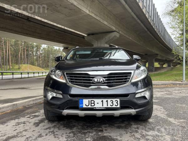 Черный Киа Sportage 2013 в Рига, объемом двигателя 2.00 л и пробегом 0 тыс. км за 6290 €, фото 2 на AUTOMOTO.COM.LV