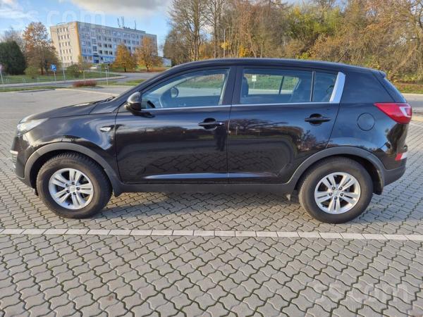 Черный Киа Sportage 2013 в Салдус, объемом двигателя 1.60 л и пробегом 228 тыс. км за 8350 €, фото 2 на AUTOMOTO.COM.LV