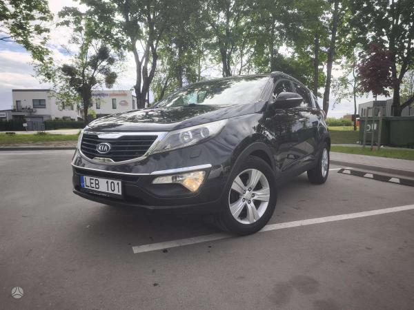 Черный Киа Sportage 2013 в Каунас, объемом двигателя 2.00 л и пробегом 229 тыс. км за 6799 €, фото 1 на AUTOMOTO.COM.LV