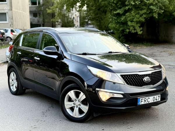 Black Kia Sportage 2013 in Kaunas, with an engine capacity of 2.00 L and mileage of 297 thousand km for 6000 €, photo 2 on AUTOMOTO.COM.LV