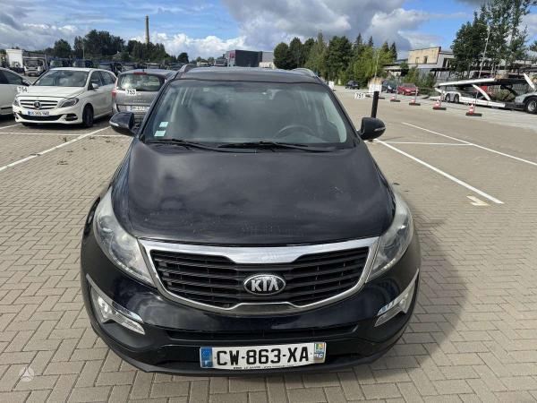 Черный Киа Sportage 2013 в Таураге, объемом двигателя 1.69 л и пробегом 260 тыс. км за 5600 €, фото 3 на AUTOMOTO.COM.LV