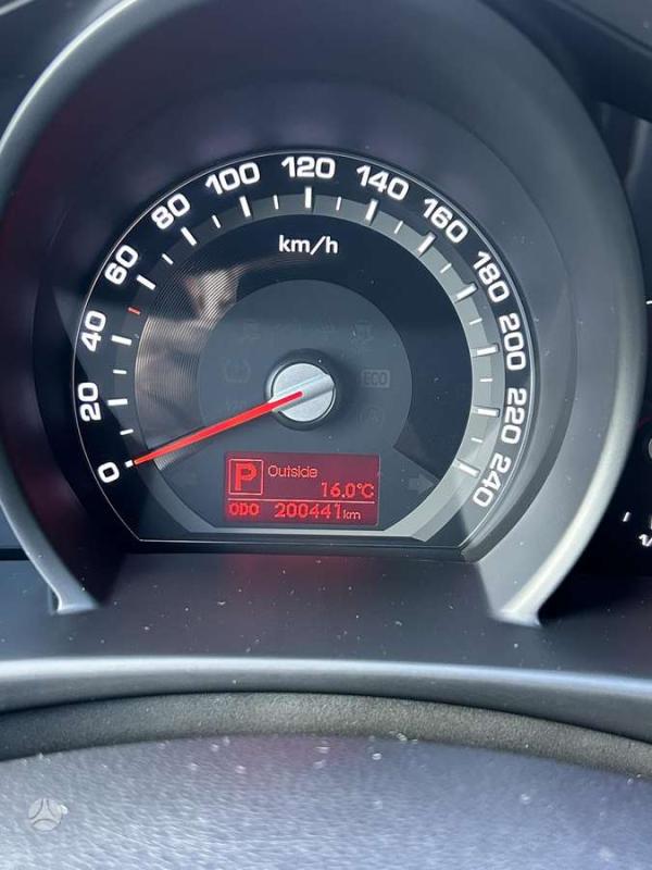 Melns Kia Sportage 2013 Kauņa, ar dzinēja tilpumu 2.00 L un nobraukumu 200 tūkst. km par 6000 €, foto 9 vietnē AUTOMOTO.COM.LV