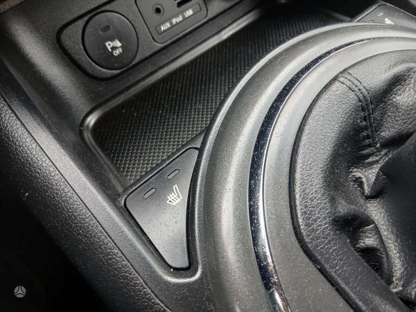 Black Kia Sportage 2013 in Siauliai, with an engine capacity of 1.69 L and mileage of 240 thousand km for 6450 €, photo 10 on AUTOMOTO.COM.LV