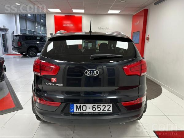 Melns Kia Sportage 2014 Jēkabpils, ar dzinēja tilpumu 2.00 L un nobraukumu 203 tūkst. km par 8700 €, foto 6 vietnē AUTOMOTO.COM.LV