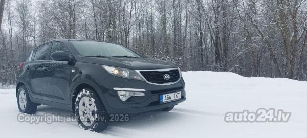 Black Kia Sportage 2014 in Tallinn, with an engine capacity of 1.60 L and mileage of 157 thousand km for 5500 €, photo 5 on AUTOMOTO.COM.LV