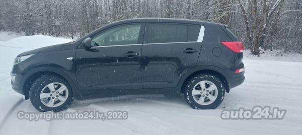Black Kia Sportage 2014 in Tallinn, with an engine capacity of 1.60 L and mileage of 157 thousand km for 5500 €, photo 7 on AUTOMOTO.COM.LV