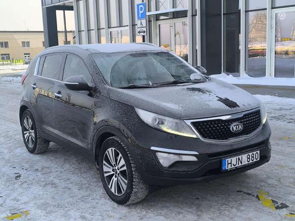 Черный Киа Sportage 2014 в Вильнюс, объемом двигателя 2.00 л и пробегом 185 тыс. км за 8000 €, фото 4 на AUTOMOTO.COM.LV