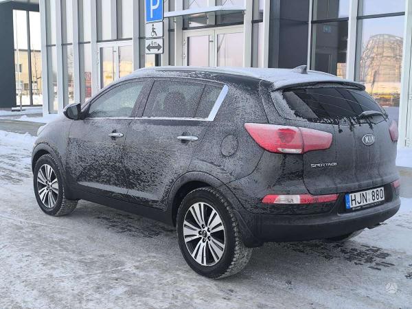 Черный Киа Sportage 2014 в Вильнюс, объемом двигателя 2.00 л и пробегом 185 тыс. км за 8000 €, фото 6 на AUTOMOTO.COM.LV