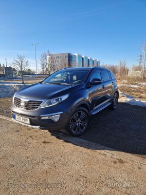 Black Kia Sportage 2014 in Tallinn, with an engine capacity of 2.00 L and mileage of 248 thousand km for 8000 €, photo 1 on AUTOMOTO.COM.LV
