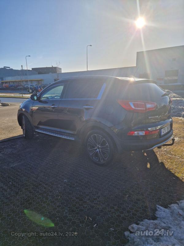 Melns Kia Sportage 2014 Tallina, ar dzinēja tilpumu 2.00 L un nobraukumu 248 tūkst. km par 8000 €, foto 4 vietnē AUTOMOTO.COM.LV