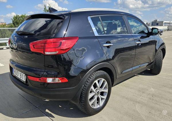 Melns Kia Sportage 2015 Viļņa, ar dzinēja tilpumu 2.00 L un nobraukumu 110 tūkst. km par 10900 €, foto 4 vietnē AUTOMOTO.COM.LV