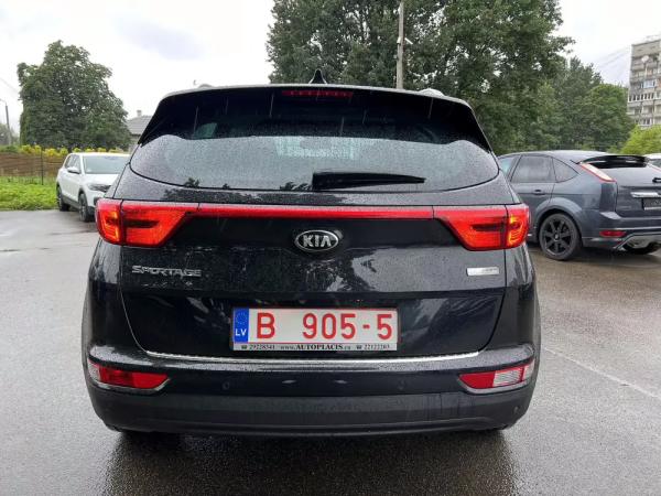 Melns Kia Sportage 2016 Rīga, ar dzinēja tilpumu 1.70 L un nobraukumu 257 tūkst. km par 10750 €, foto 5 vietnē AUTOMOTO.COM.LV