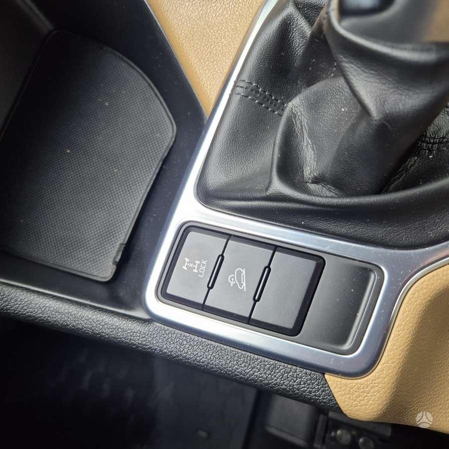 Melns Kia Sportage 2016 Kauņa, ar dzinēja tilpumu 2.00 L un nobraukumu 177 tūkst. km par 12400 €, foto 18 vietnē AUTOMOTO.COM.LV