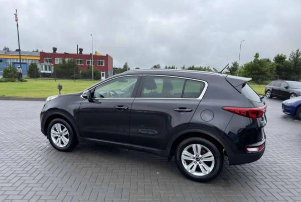 Melns Kia Sportage 2016 Telšiai, ar dzinēja tilpumu 1.70 L un nobraukumu 191 tūkst. km par 9490 €, foto 10 vietnē AUTOMOTO.COM.LV