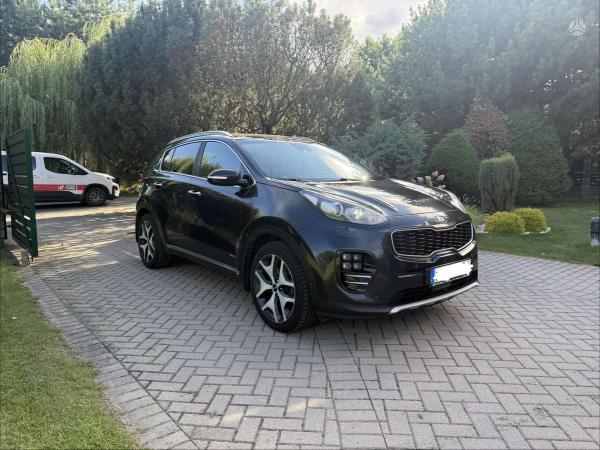 Black Kia Sportage 2016 in Kaunas, with an engine capacity of 2.00 L and mileage of 346 thousand km for 9250 €, photo 2 on AUTOMOTO.COM.LV