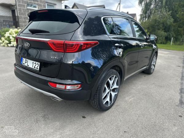Black Kia Sportage 2016 in Kaunas, with an engine capacity of 2.00 L and mileage of 213 thousand km for 8679 €, photo 9 on AUTOMOTO.COM.LV
