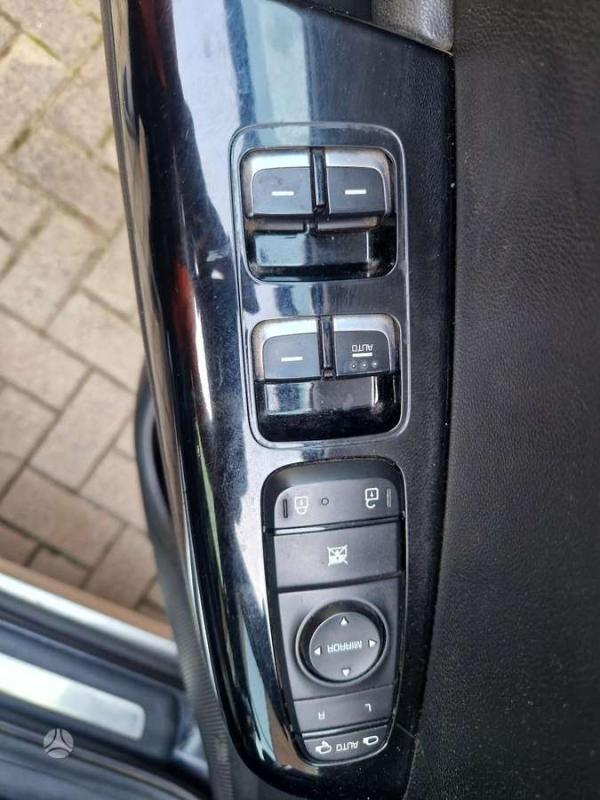 Melns Kia Sportage 2016 Kauņa, ar dzinēja tilpumu 2.00 L un nobraukumu 199 tūkst. km par 10800 €, foto 10 vietnē AUTOMOTO.COM.LV