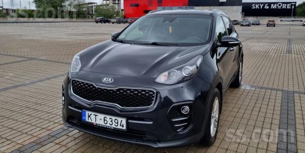 Black Kia Sportage 2017 in Riga, with an engine capacity of 1.70 L and mileage of 141 thousand km for 16000 €, photo 4 on AUTOMOTO.COM.LV