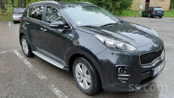Black Kia Sportage 2017 in Riga, with an engine capacity of 1.70 L and mileage of 113 thousand km for 12000 €, photo 2 on AUTOMOTO.COM.LV