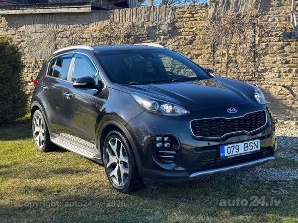 Black Kia Sportage 2017 in Rakvere, with an engine capacity of 1.60 L and mileage of 164 thousand km for 13000 €, photo 1 on AUTOMOTO.COM.LV