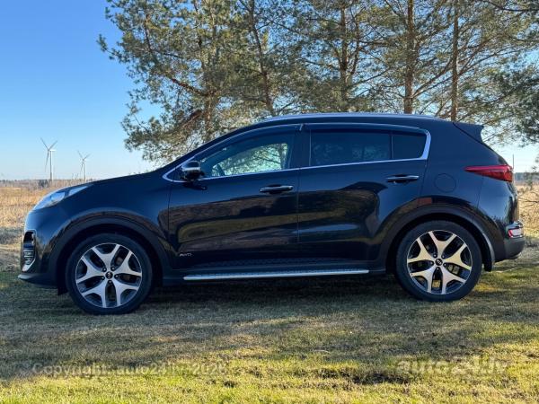 Black Kia Sportage 2017 in Rakvere, with an engine capacity of 1.60 L and mileage of 164 thousand km for 13000 €, photo 4 on AUTOMOTO.COM.LV