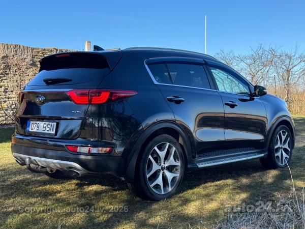 Black Kia Sportage 2017 in Rakvere, with an engine capacity of 1.60 L and mileage of 164 thousand km for 13000 €, photo 7 on AUTOMOTO.COM.LV