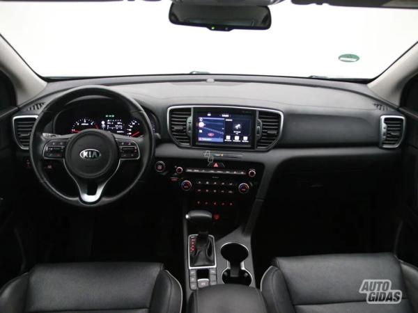 Black Kia Sportage 2017 in Vilnius, with an engine capacity of 1.70 L and mileage of 235 thousand km for 13399 €, photo 2 on AUTOMOTO.COM.LV