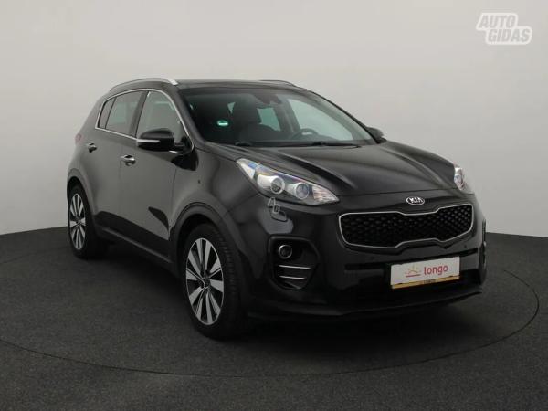 Black Kia Sportage 2017 in Vilnius, with an engine capacity of 1.70 L and mileage of 235 thousand km for 13399 €, photo 10 on AUTOMOTO.COM.LV
