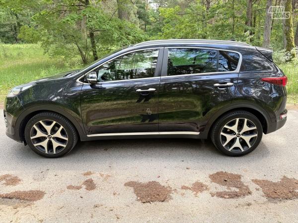 Black Kia Sportage 2017 in Kaunas, with an engine capacity of 1.70 L and mileage of 282 thousand km for 12100 €, photo 4 on AUTOMOTO.COM.LV