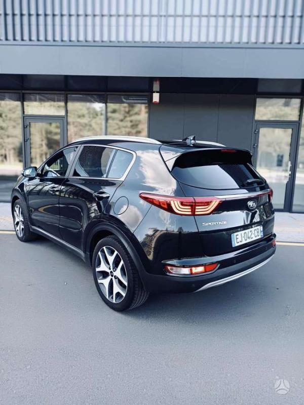 Melns Kia Sportage 2017 Utena, ar dzinēja tilpumu 1.69 L un nobraukumu 194 tūkst. km par 13650 €, foto 5 vietnē AUTOMOTO.COM.LV