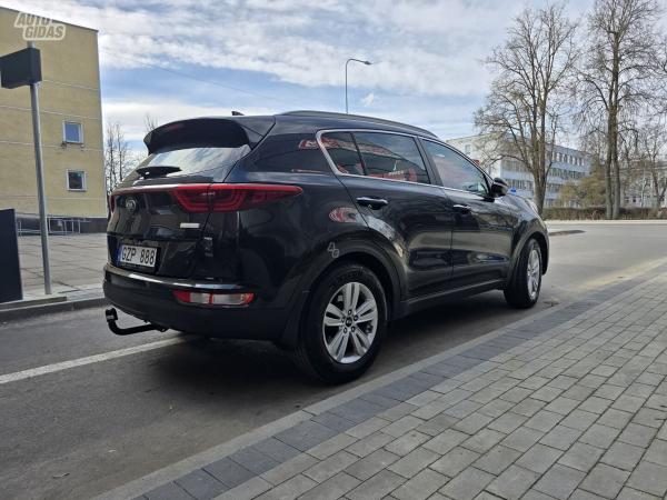 Melns Kia Sportage 2017 Jonava, ar dzinēja tilpumu 1.70 L un nobraukumu 112 tūkst. km par 13900 €, foto 1 vietnē AUTOMOTO.COM.LV