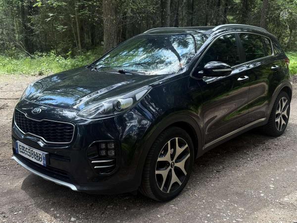 Black Kia Sportage 2017 in Taurage, with an engine capacity of 1.69 L and mileage of 235 thousand km for 10600 €, photo 2 on AUTOMOTO.COM.LV