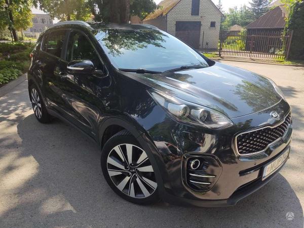 Black Kia Sportage 2017 in Taurage, with an engine capacity of 2.00 L and mileage of 136 thousand km for 13900 €, photo 1 on AUTOMOTO.COM.LV