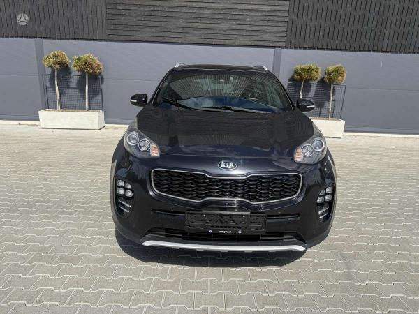 Black Kia Sportage 2017 in Siauliai, with an engine capacity of 1.69 L and mileage of 222 thousand km for 11200 €, photo 2 on AUTOMOTO.COM.LV