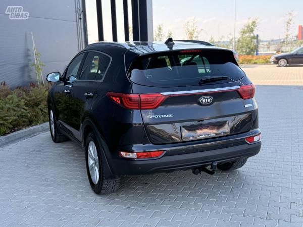 Черный Киа Sportage 2017 в Вильнюс, объемом двигателя 1.70 л и пробегом 213 тыс. км за 10800 €, фото 9 на AUTOMOTO.COM.LV