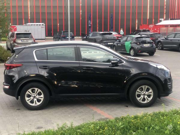 Kia Sportage 2017 Viļņa vietnē Melns Kia Sportage 2017 Viļņa, ar dzinēja tilpumu 1.59 L un nobraukumu 30 tūkst. km par 14450 €, foto 10 vietnē AUTOMOTO.COM.LV