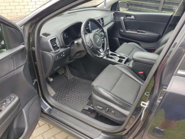 Melns Kia Sportage 2017 Tauragė, ar dzinēja tilpumu 2.00 L un nobraukumu 137 tūkst. km par 13600 €, foto 8 vietnē AUTOMOTO.COM.LV