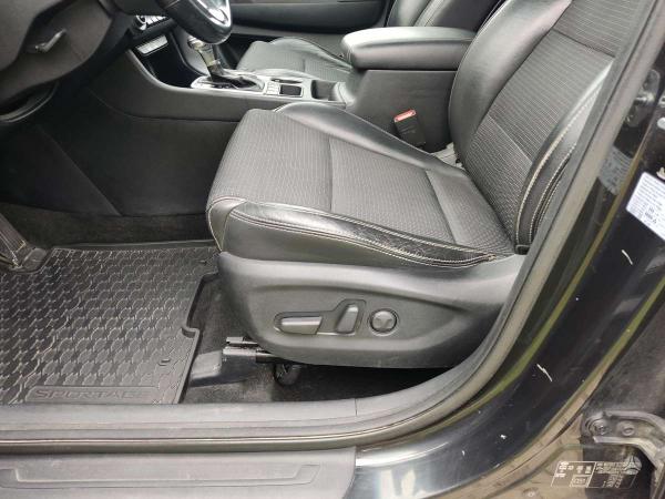 Melns Kia Sportage 2017 Tauragė, ar dzinēja tilpumu 2.00 L un nobraukumu 137 tūkst. km par 13600 €, foto 9 vietnē AUTOMOTO.COM.LV