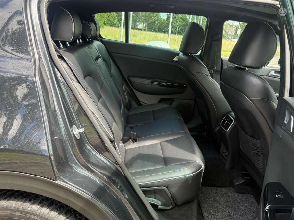 Melns Kia Sportage 2017 Tauragė, ar dzinēja tilpumu 1.69 L un nobraukumu 235 tūkst. km par 10900 €, foto 9 vietnē AUTOMOTO.COM.LV