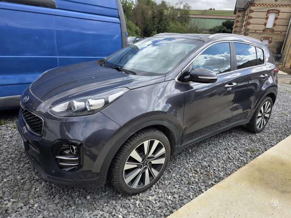 Kia Sportage 2017 in Taurage on AUTOMOTO.COM.LV Black Kia Sportage 2017 in Taurage, with an engine capacity of 1.69 L and mileage of 165 thousand km for 9400 €, photo 3 on AUTOMOTO.COM.LV