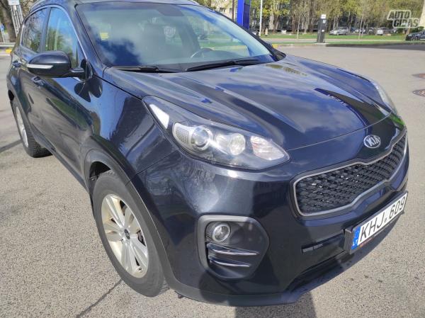 Black Kia Sportage 2018 in Vilnius, with an engine capacity of 1.70 L and mileage of 135 thousand km for 11700 €, photo 2 on AUTOMOTO.COM.LV