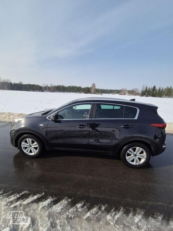 Black Kia Sportage 2018 in Panevezys, with an engine capacity of 1.70 L and mileage of 170 thousand km for 14500 €, photo 7 on AUTOMOTO.COM.LV